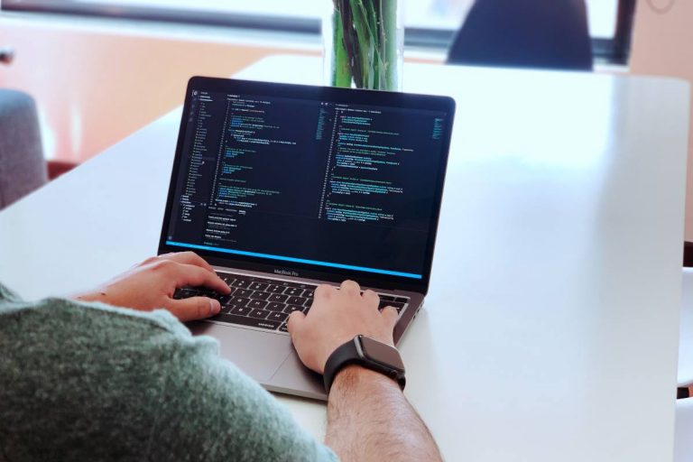 Thonny, un editor Python para principiantes - atareao con Linux